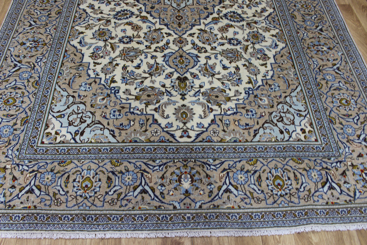PERSIAN KASHAN CARPET FLORAL DESIGN 307 X 200 CM – Thames Oriental Carpet