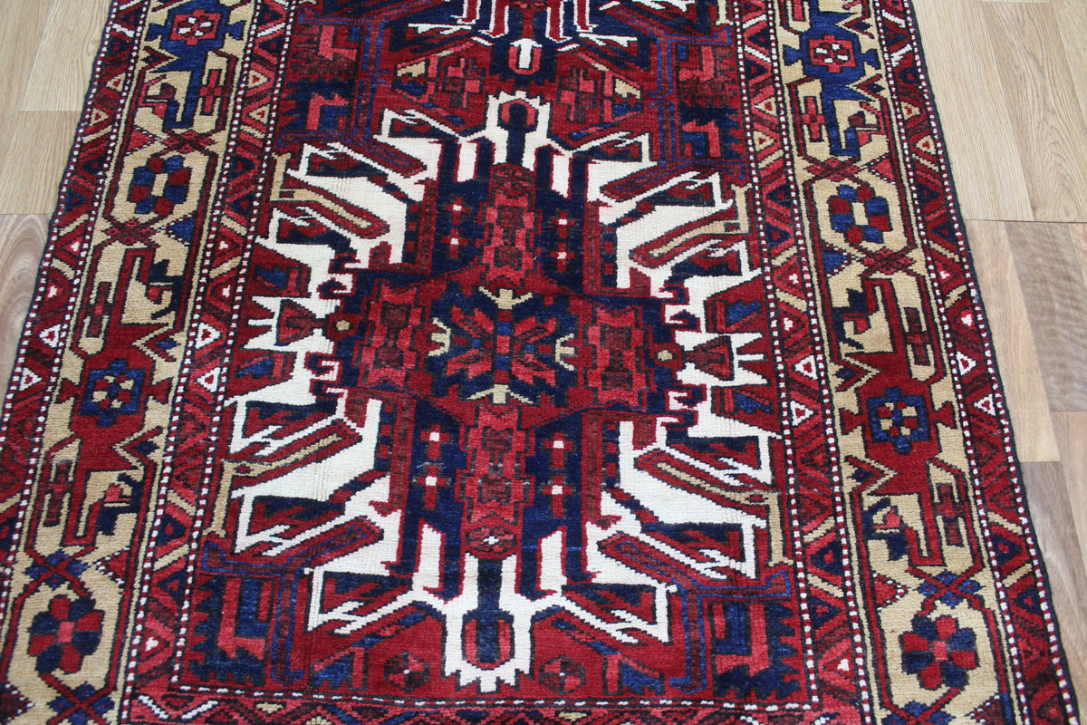 ANTIQUE PERSIAN HERIZ RUNNER OF TRADITIONAL MEDALLION DESIGN 410 X 110 ...